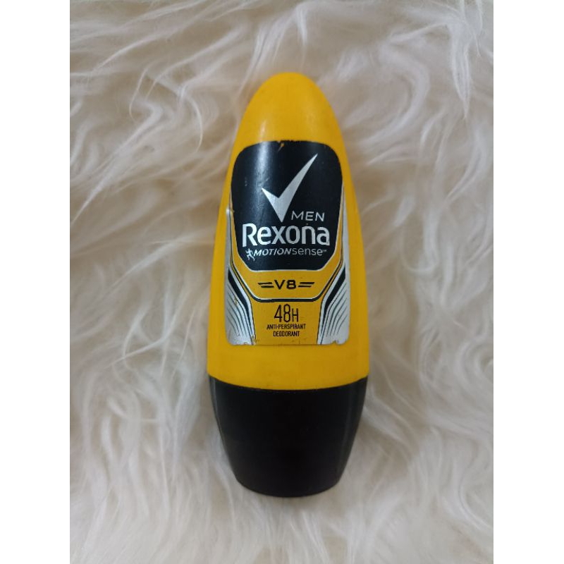 Jual Rexona Men Anti Perspirant Deodorant Roll On V8 45ml | Shopee Indonesia