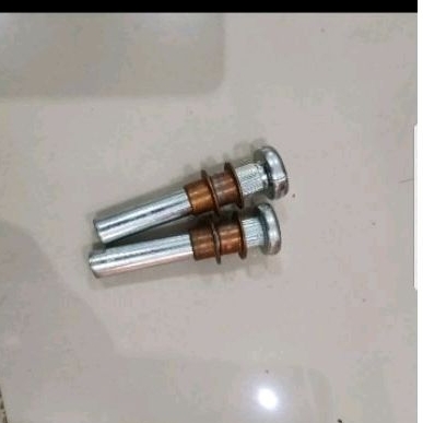 Jual pen + bos engsel pintu belakang taft gt F70 | Shopee Indonesia