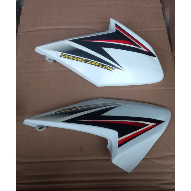 Jual SAYAP TANGKI VERZA 150 ( PUTIH ) ORIGINAL MOTOR | Shopee Indonesia