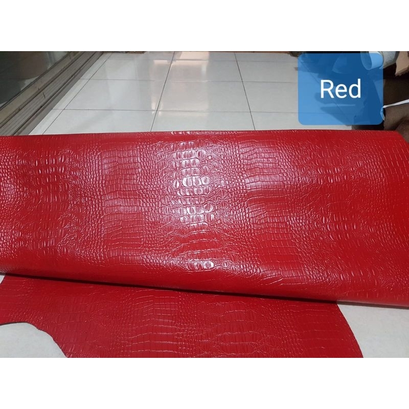 Jual Bahan Kulit sapi Lembaran Emboss Croco warna merah | Shopee Indonesia