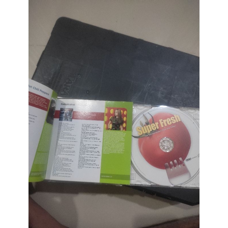 Jual kaset cd super fresh : the juiciest modern rock hits today ...