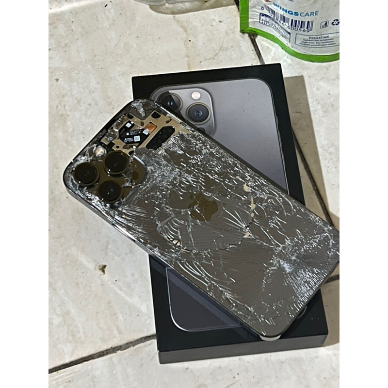 Jual Iphone 13 pro max pecah depan belakang | Shopee Indonesia