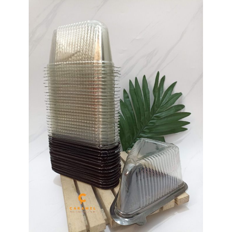 Jual MIKA SEGITIGA 1slop / CAKE TRAS SEGITIGA 50s / MIKA CAKE MILLE ...