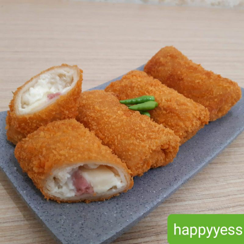Jual Kue Tradisional/Jajanan Pasar/Risoles Mayones Minimal 15 Pcs ...