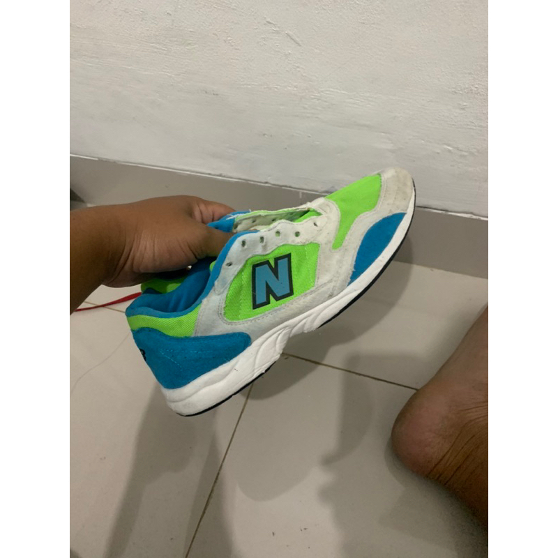 Jual Sepatu New balance second | Shopee Indonesia