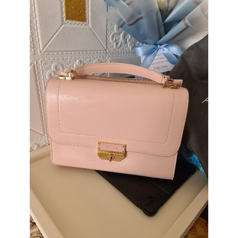 Jual tas pedro wanita preloved original | Shopee Indonesia