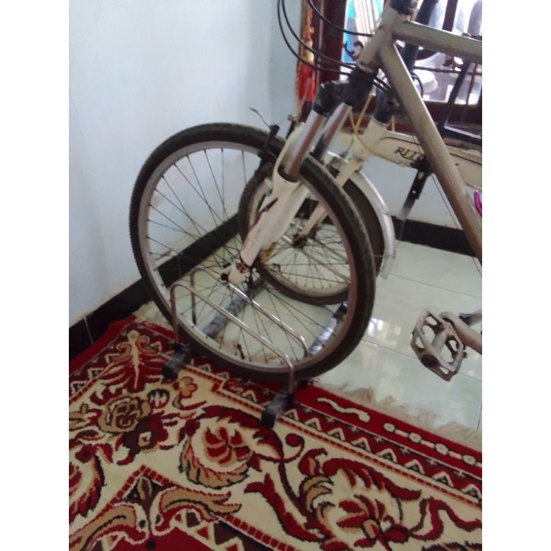 Jual BIKE RACK STAND SEPEDA PADDOCK PARKIR DUA SEPEDA BICYCLE RACK ...
