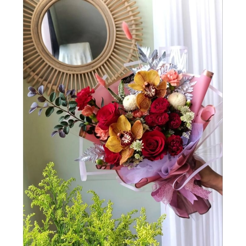 Jual Fresh Flowers | Crimson Antike | Bouquet Anniversary | Bouquet ...