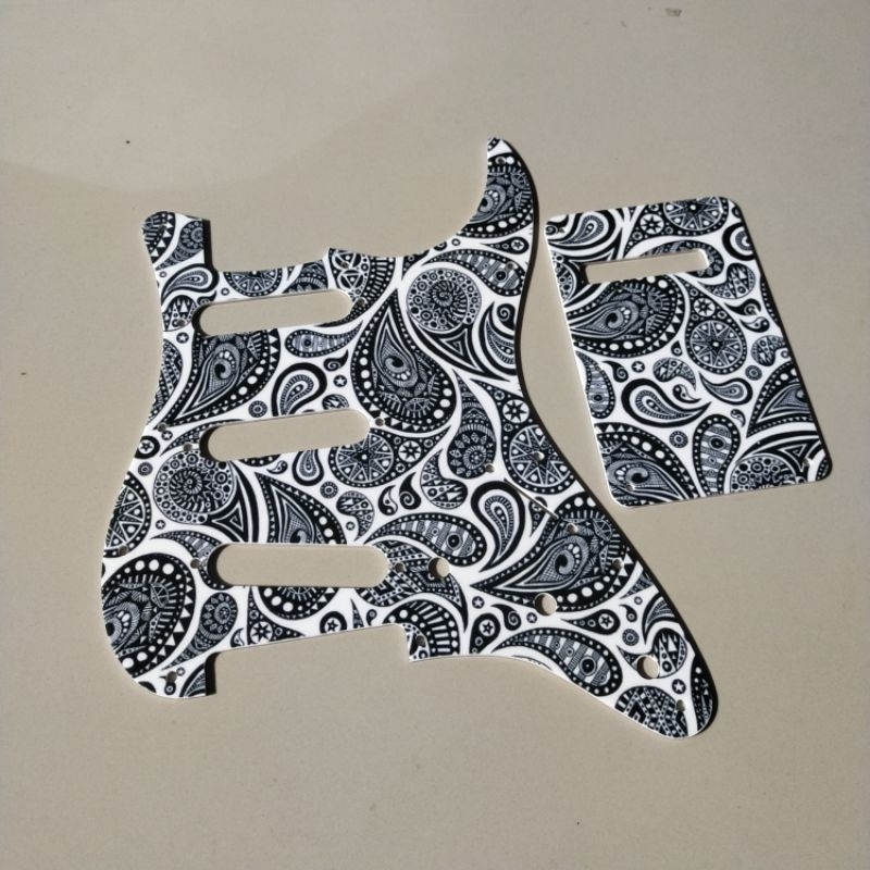 Jual Custom Pickguard Stratocaster black Paisley | Shopee Indonesia