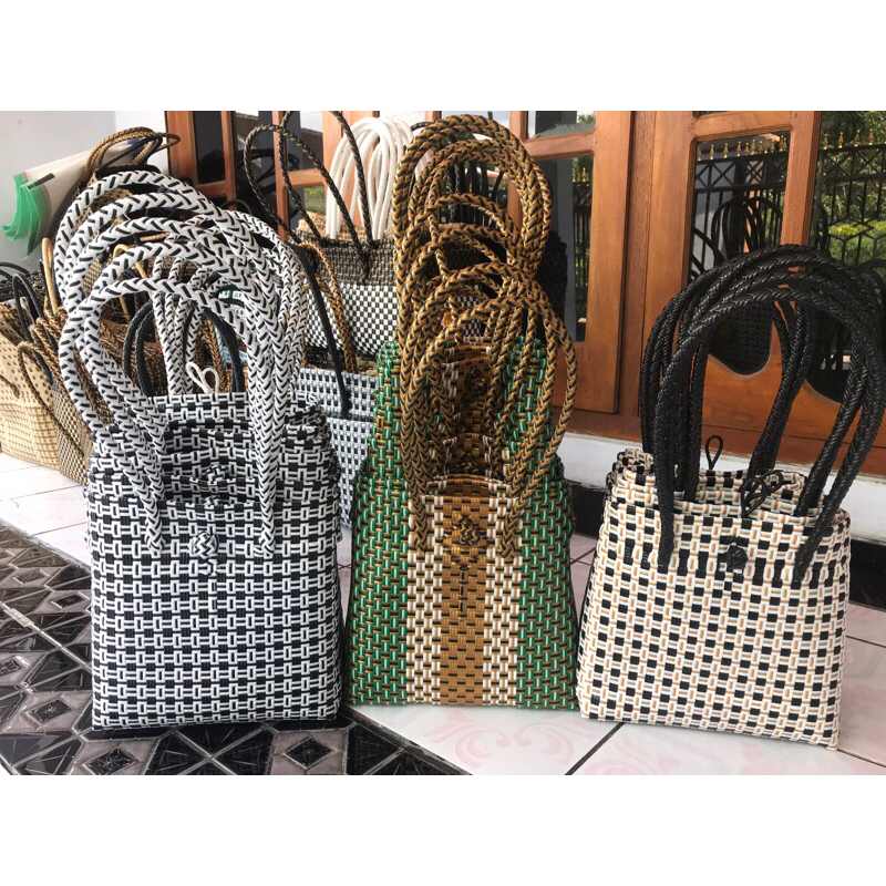 Jual Tas anyaman jali M normal | Shopee Indonesia