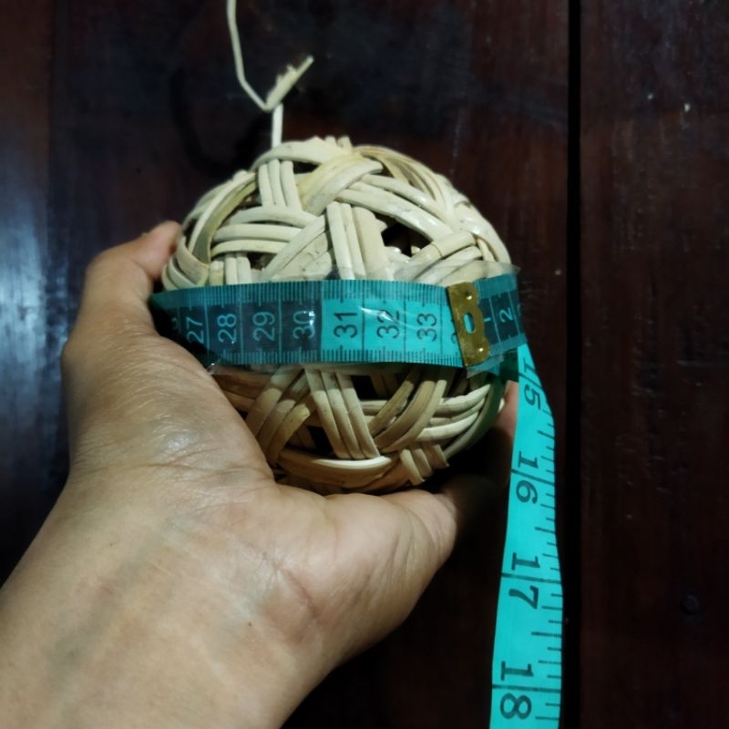 Jual Bola Rotan / Bola Takraw Kecil 12 inch | Shopee Indonesia