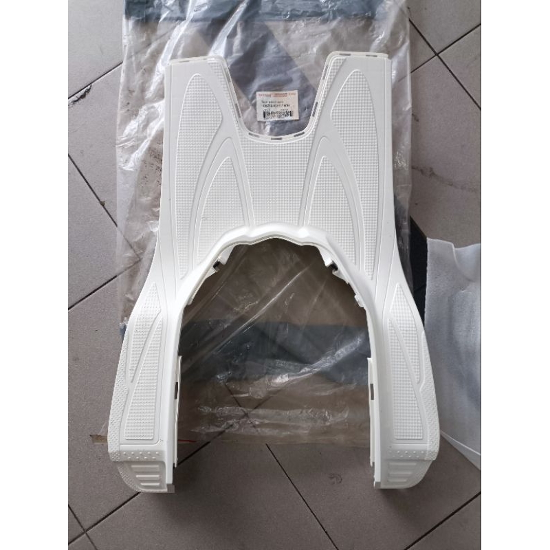 Jual cover lantai step floor beat karbu putih original ahm honda ...