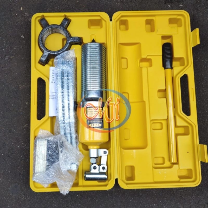 Jual Treker Bearing Hidrolik 20 Ton Tracker Hydroulic Gear Puller Head ...