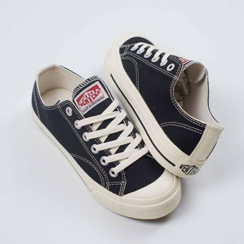 Jual ventela basic low Black white original | Shopee Indonesia