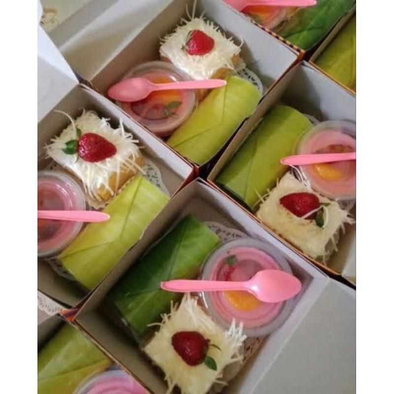 Jual Snack Box Kue Basah Wisuda Aqiqah Takjil Puasa Kue Takjil Ramadhan ...