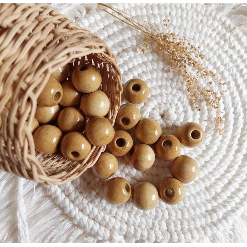 Jual manik kayu bulat natural 2cm / wooden beads per 17butir / monte ...