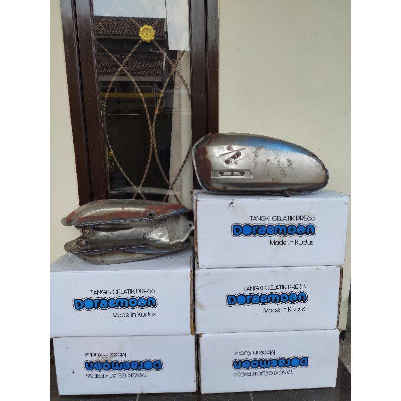 Jual Tangki cb 100 Tangki cb gelatik doraemon press detail orisinal ...