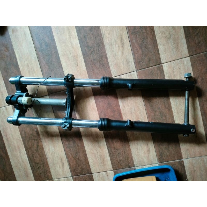 Jual shock depan ninja rr new sok depan ninja rr new original copotan ...