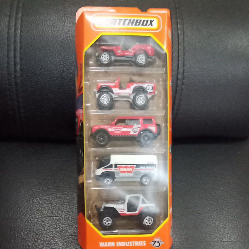 Jual warn industries matchbox gift pack 2021 ford bronco/1948 willys ...
