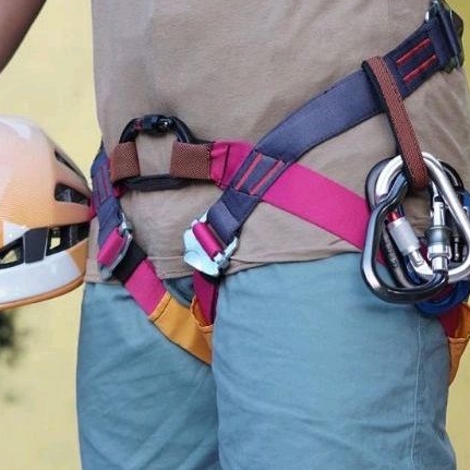 Jual harnes caving mirip superavanti susur goa Seat full body harnest ...