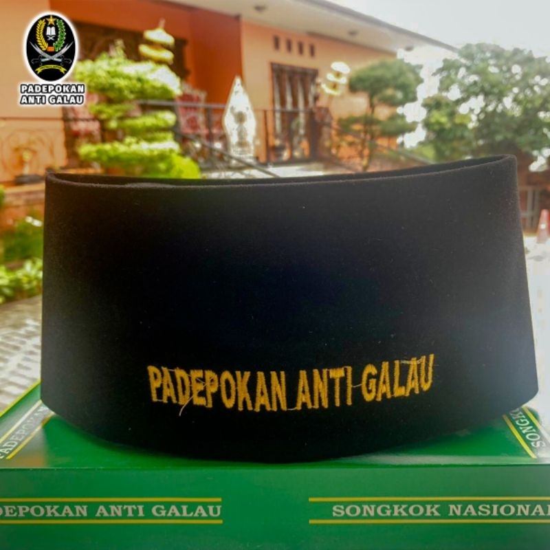 Jual Peci Songkok Warna Hitam Logo Tulisan - Original Padepokan Anti ...