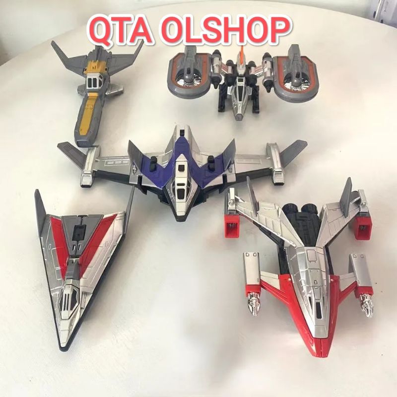 Jual DX GUTS EAGLE SUPER GUTS ULTRAMAN DYNA RECAST MAINAN PESAWAT ...