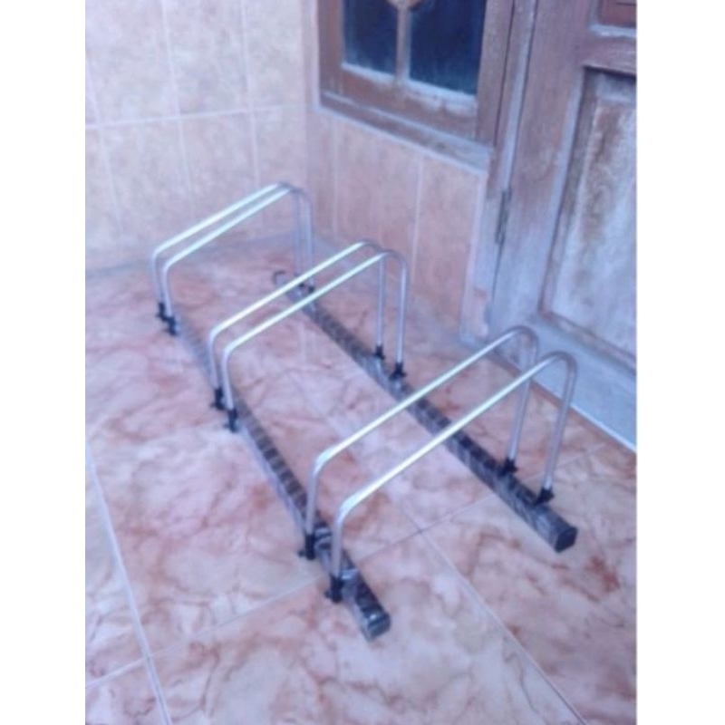 Jual TEMPAT PARKIR 4 SEPEDA BIKE RAK STAND EMPAT SEPEDA | Shopee Indonesia