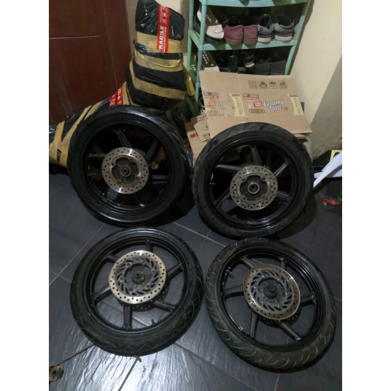 Jual velg cb150r old k15 | velg set cb150r old belum pnp ninja | velg ...