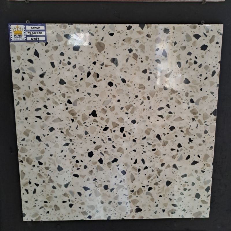 Jual keramik lantai motif teraso / terazo glossy 50x50 TERRAZZO GREY | Shopee Indonesia