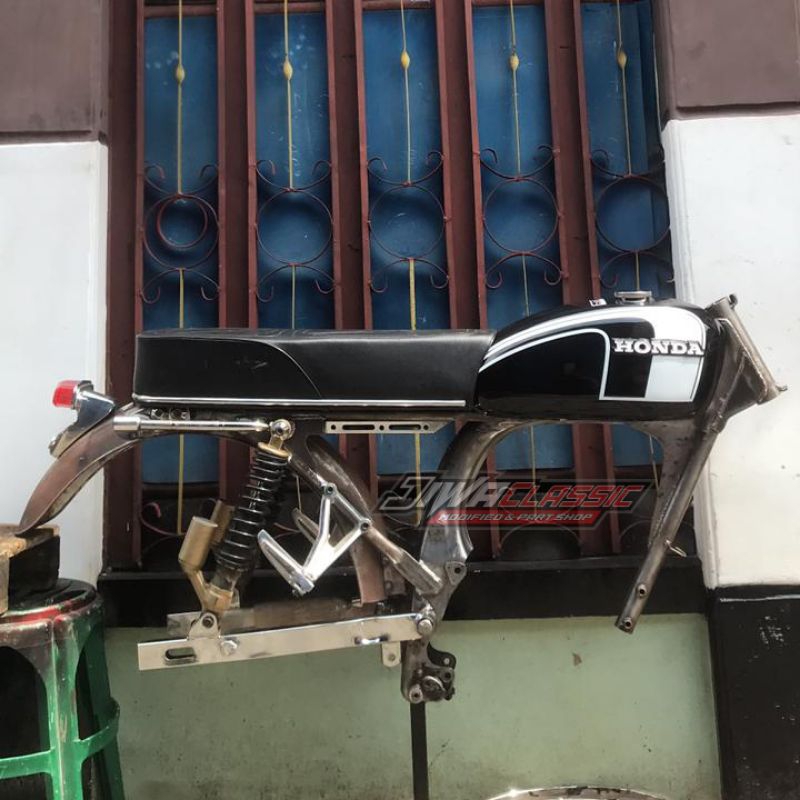 Jual BODY SET CB BEGEL PANJANG GL100 RANGKA CB RANGKA GL100 Tatanan nganjukan full manisan ...