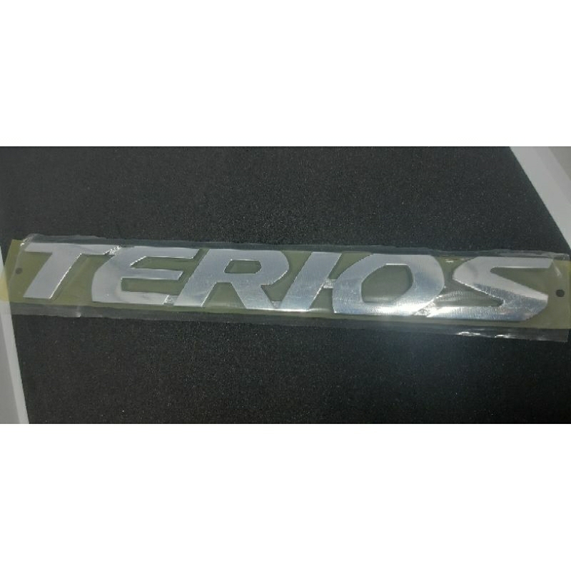 Jual Logo grill emblem crom silver 3D bagasi belakang original daihatsu ...