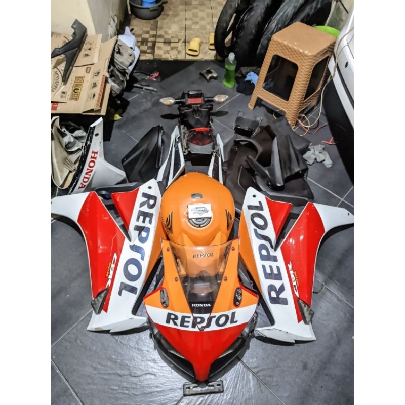Jual Body bodi fullset cbr 150R K45A repsol original | BODI BODY SET ...
