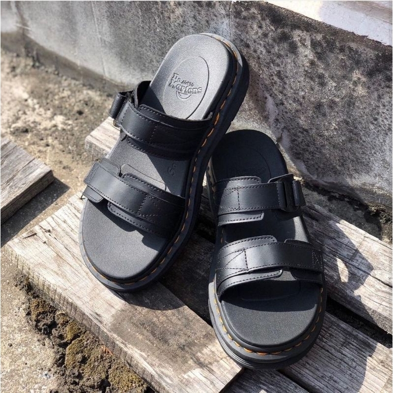 Jual SALE!!! SANDAL DOCMART DR MARTENS CHILTON BLACK SIZE 41 NEW ...