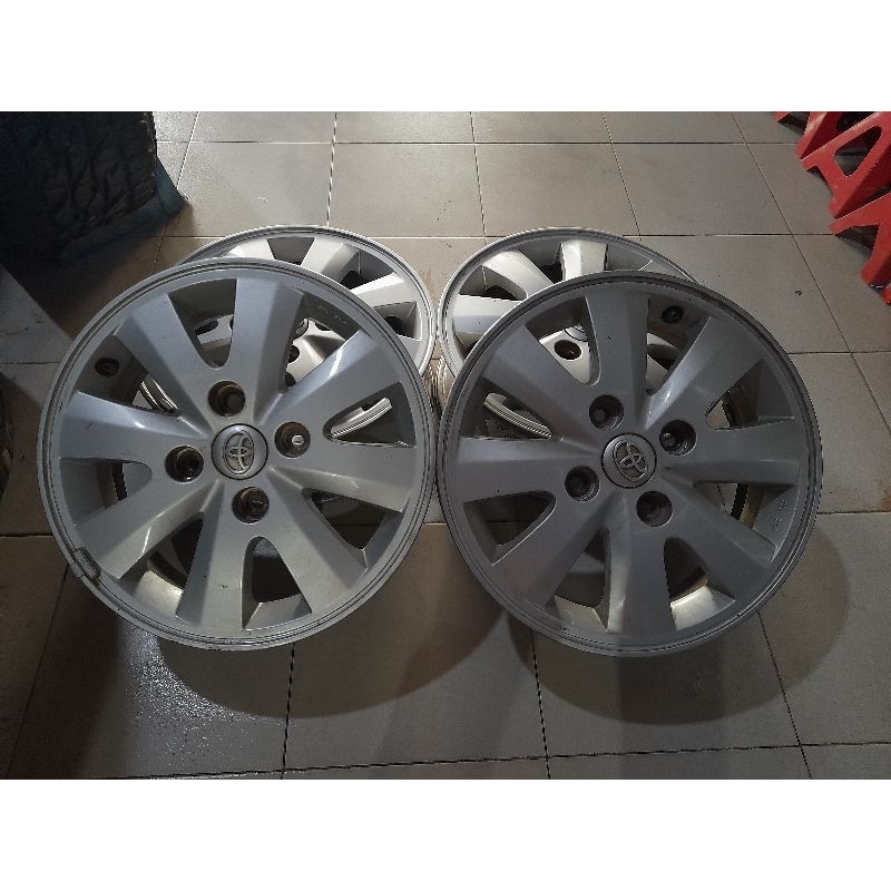 Jual Velg Bekas Mobil Avanza Ring 15 Baut 4x114 Velg Oem Copotan Mobil ...