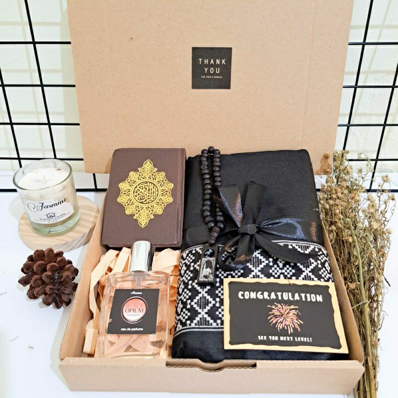 Jual Hampers Baju Koko Cowok Muslim / Hampers Alat sholat cowok / Kado ...