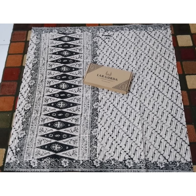 Jual sarung batik// sarung batik lar gurda original//sarung batik solo ...