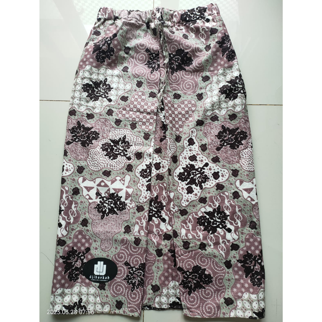 Jual Sarung Batik Instan - paling cocok buat yang gak bisa sarungan ...