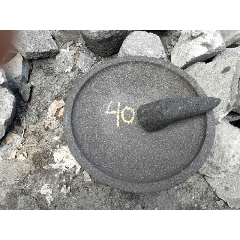 Jual Cobek/Coet Asli Batu Gunung Merapi Ukuran 40cm Free Packing Kayu ...