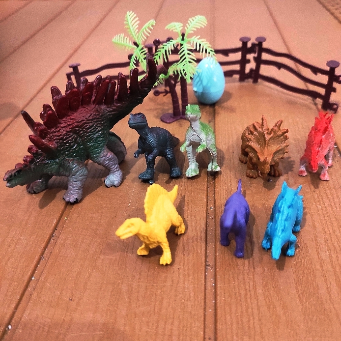 Jual Mainan Dinosaurus Set isi 8pcs Dino Besar Sedang Kecil MC 429 ...