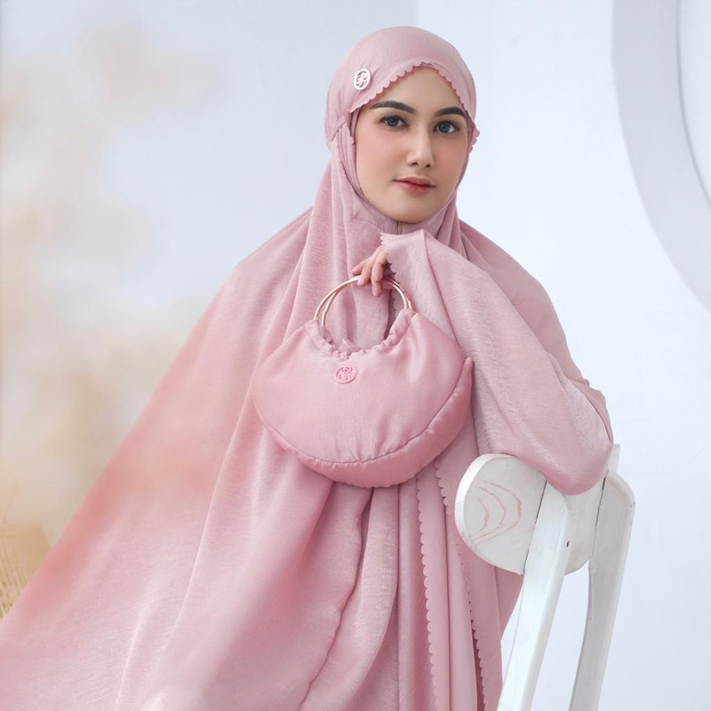 Jual Syfa Rahman - Zalina Prayer Set | Mukena Silk Premium | Shopee ...