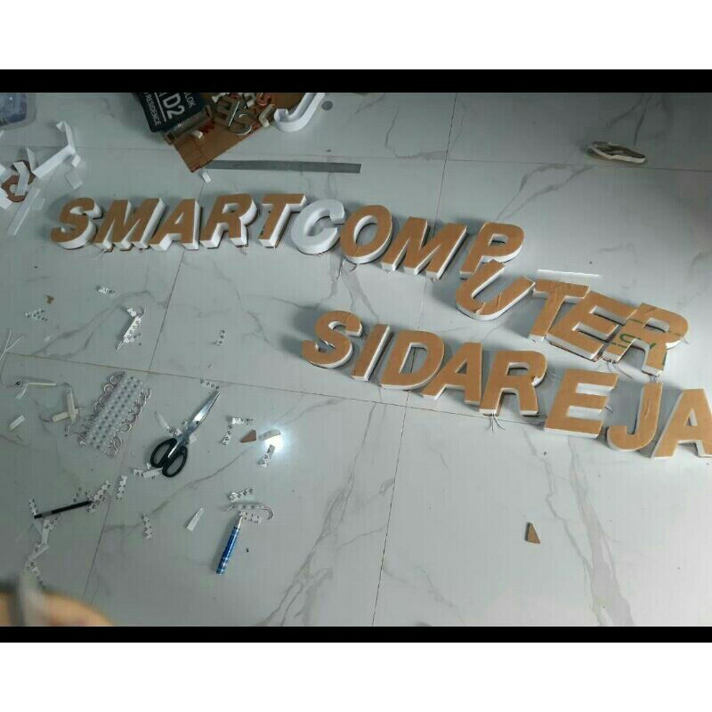 Jual Huruf Timbul Akrilik Led | Huruf Neon box Akrilik Led | Neon Box ...