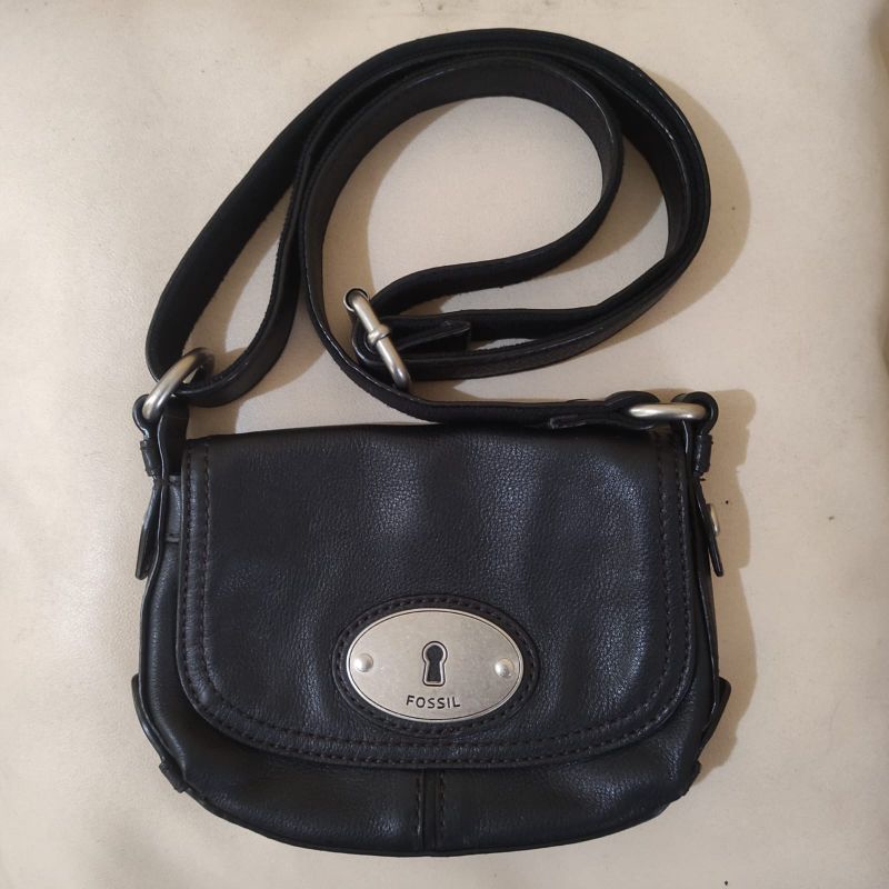 Jual Tas Fossil Maddox Mini Flap Black Hitam Crossbody Preloved ...