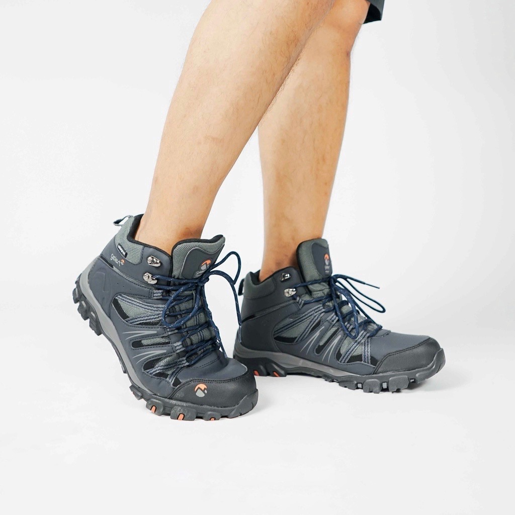 Jual Sepatu Gunung Waterproof Original | Sepatu Outdoor Pria | Sepatu ...