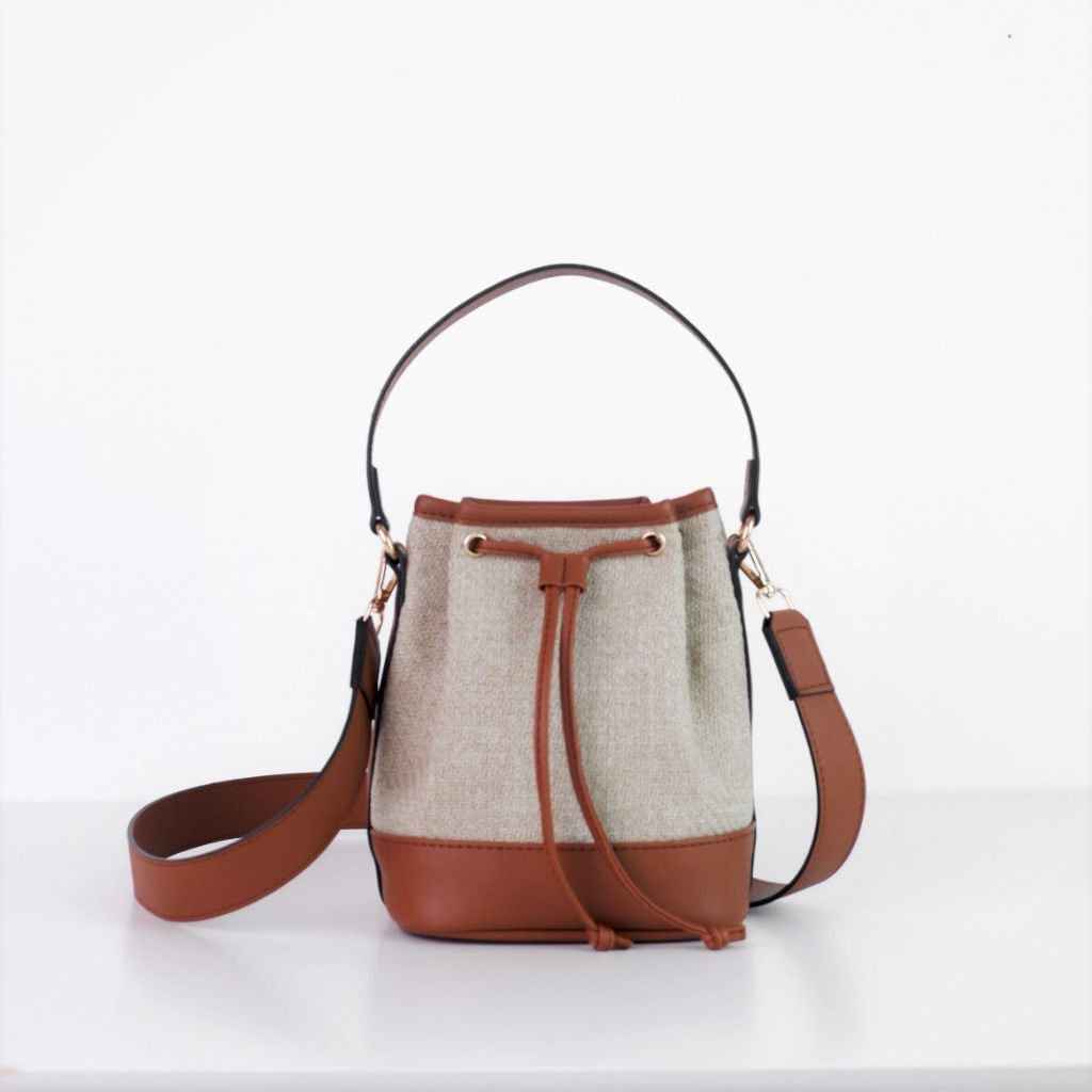 Jual Beliya Kina Slingbag Brown | Shopee Indonesia