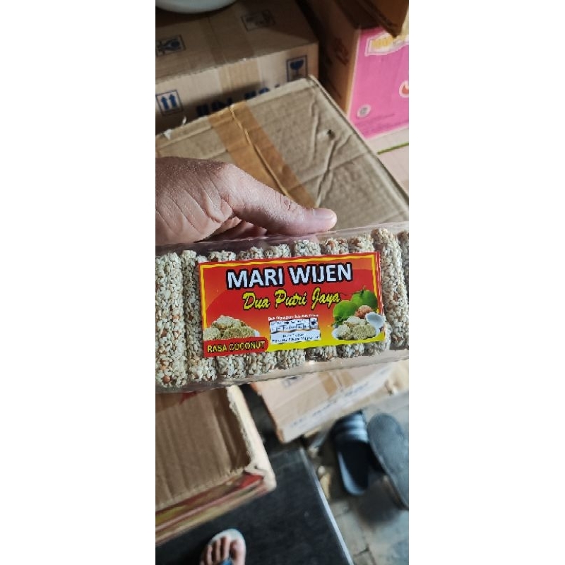 Jual KUE/MARIE/BISKUIT WIJIN DENGAN RASA KELAPA COCONUT Ada Bentuk ...