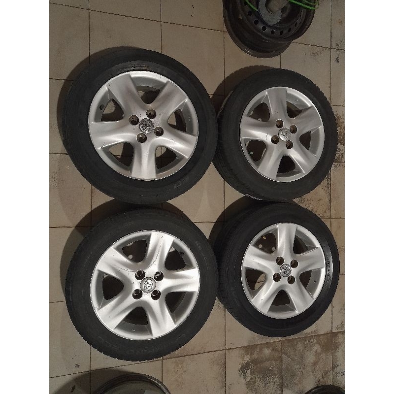 Jual Velg Dan Ban Bekas Standar Mobil Yaris Ring 15 Pelek Original ...