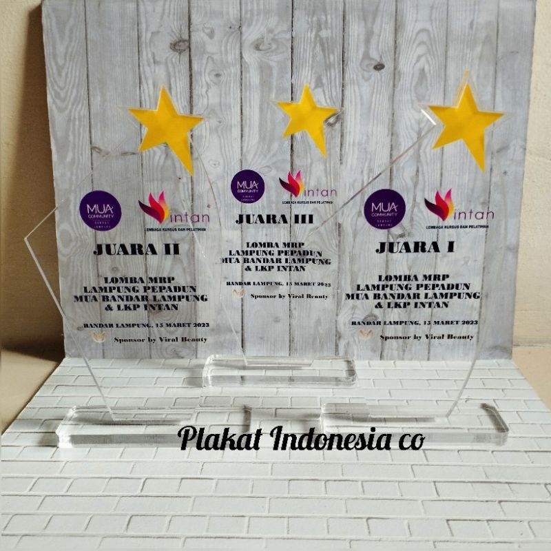 Jual Plakat | Plakat akrilik juara | Plakat akrilik wisuda | Plakat ... Jual Plakat | Plakat akrilik juara | Plakat akrilik wisuda | Plakat ...