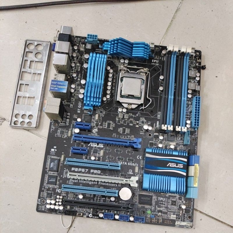 Jual mainboard Asus p8p67 pro ddr3 procsesor core i5-2400 socket 1155 ...
