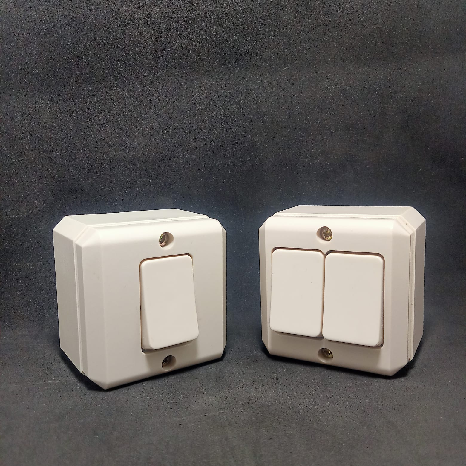 Jual BROCO Saklar 1 dan Saklar 2 Seri Outbow Persegi Cream /BROCO OB ...