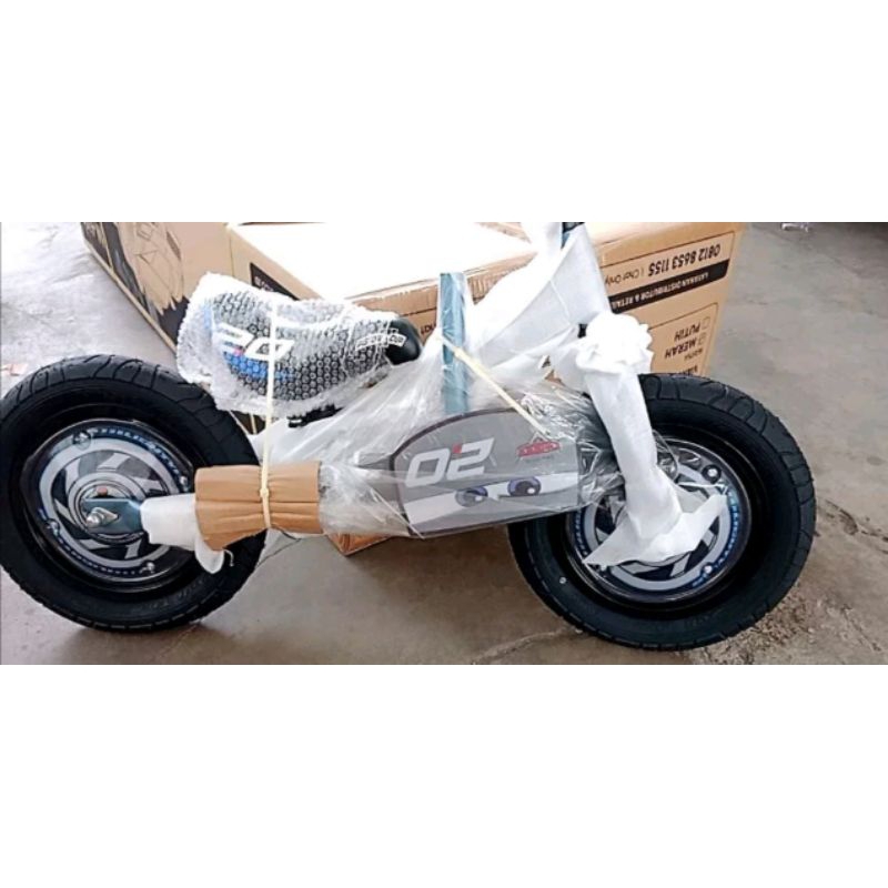 Jual Preloved Balance Bike Cars/Pushbike | Shopee Indonesia